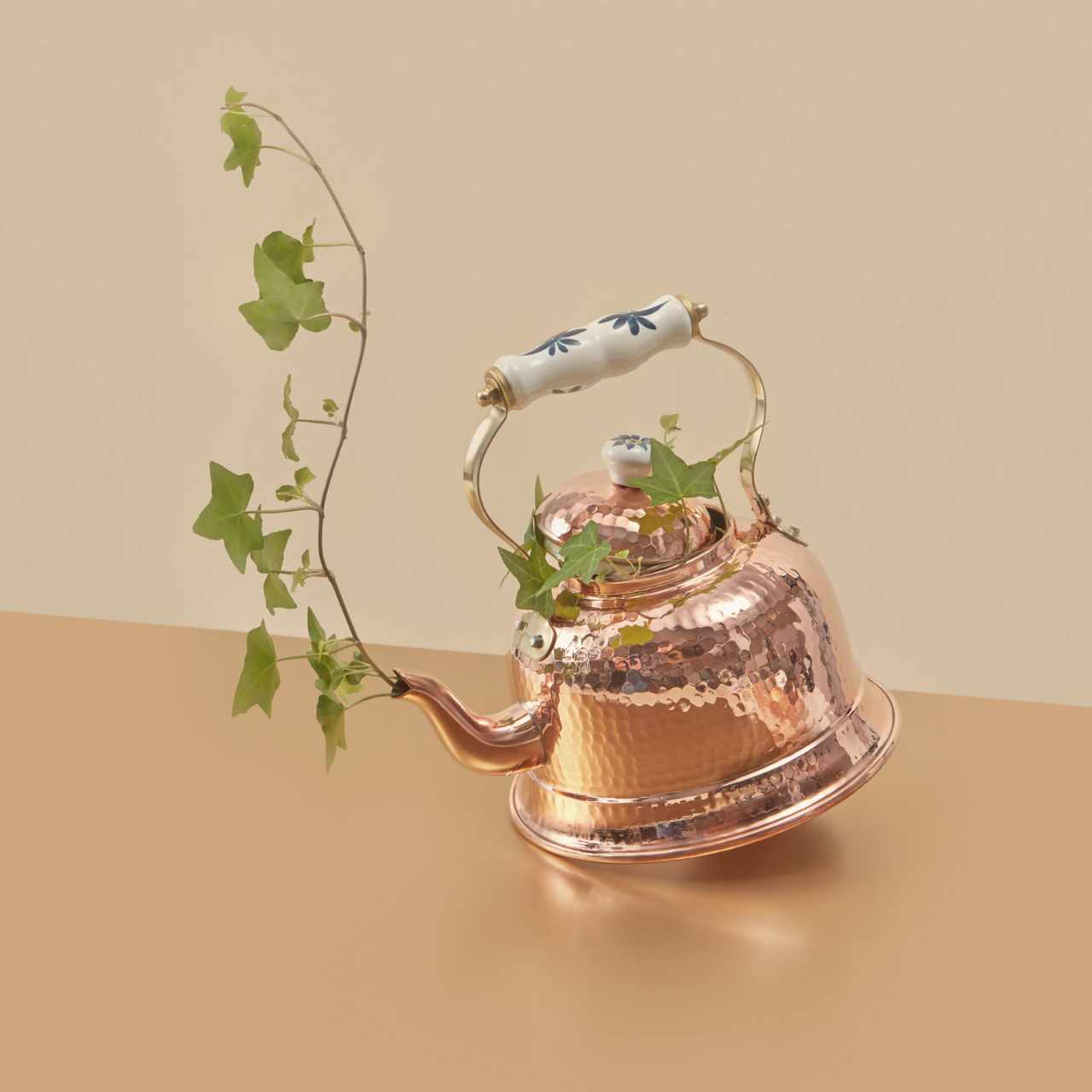 Hammered Copper Tea Kettle with Ceramic Handle – Copper Pro